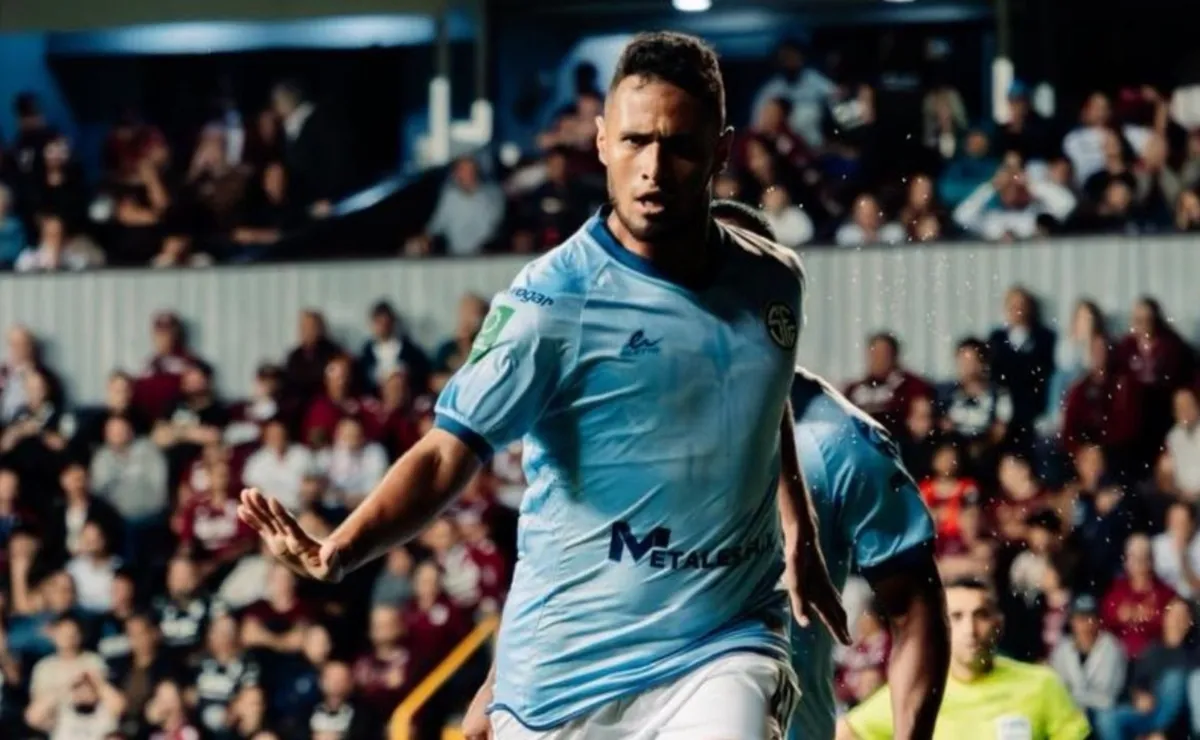 Alex López hunde a Saprissa en Costa Rica y provoca fiesta en Alajuelense